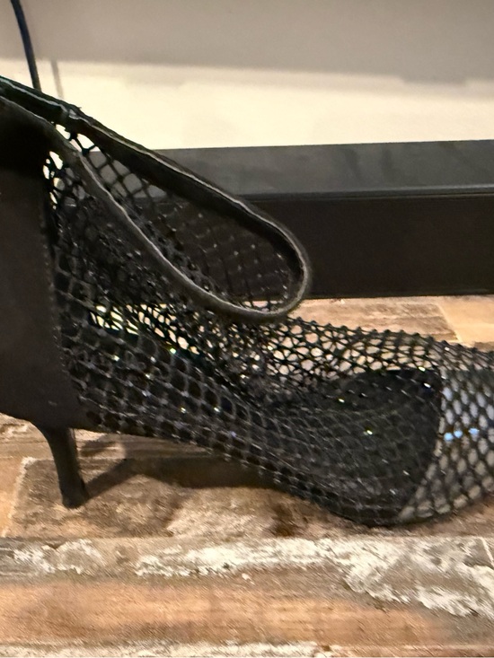 Charles David | Shoes | Charles David Black Mesh Slingback Kitten Heel ...